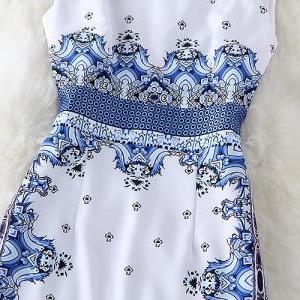 Blue And White Porcelain Design Printed Round Neck Sleeveless Dress JDd ...